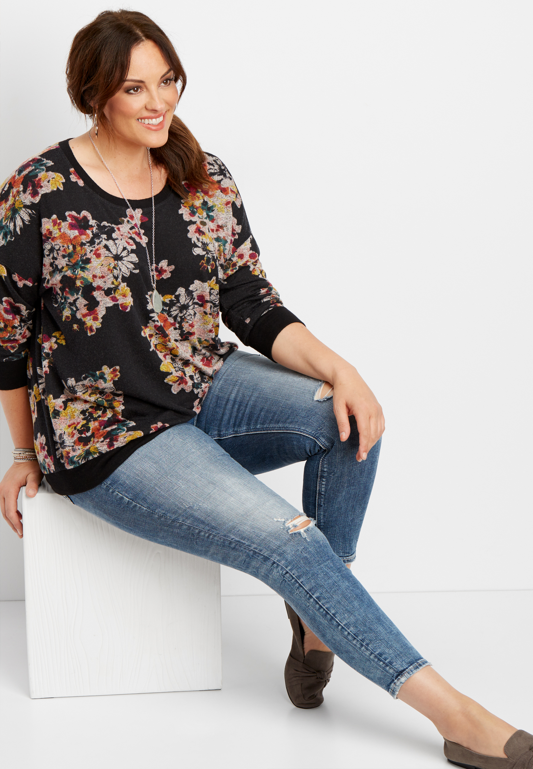 plus size brushed floral basic pullover | maurices