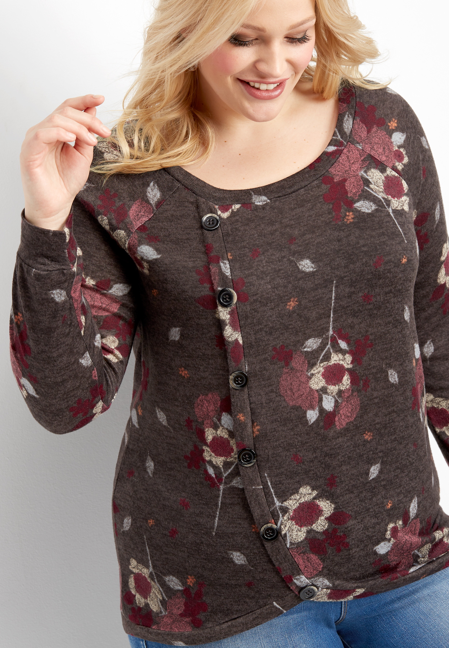 plus size floral button side top | maurices
