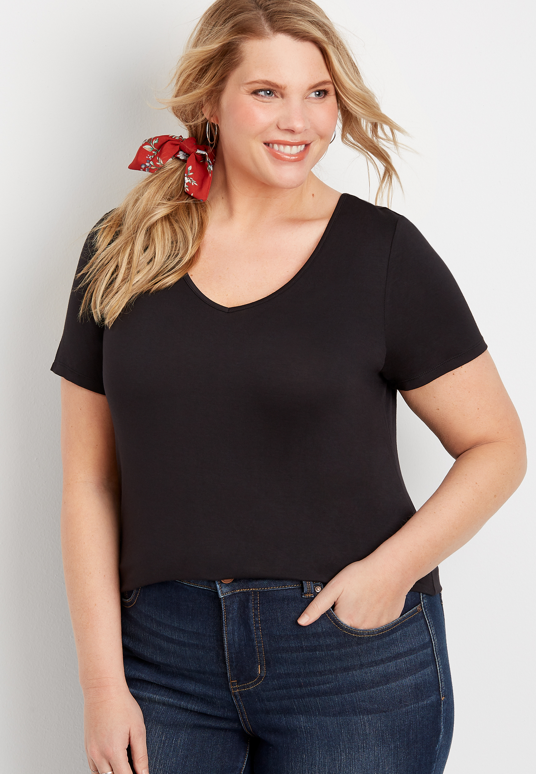 24/7 Black Tuck in Tee | maurices