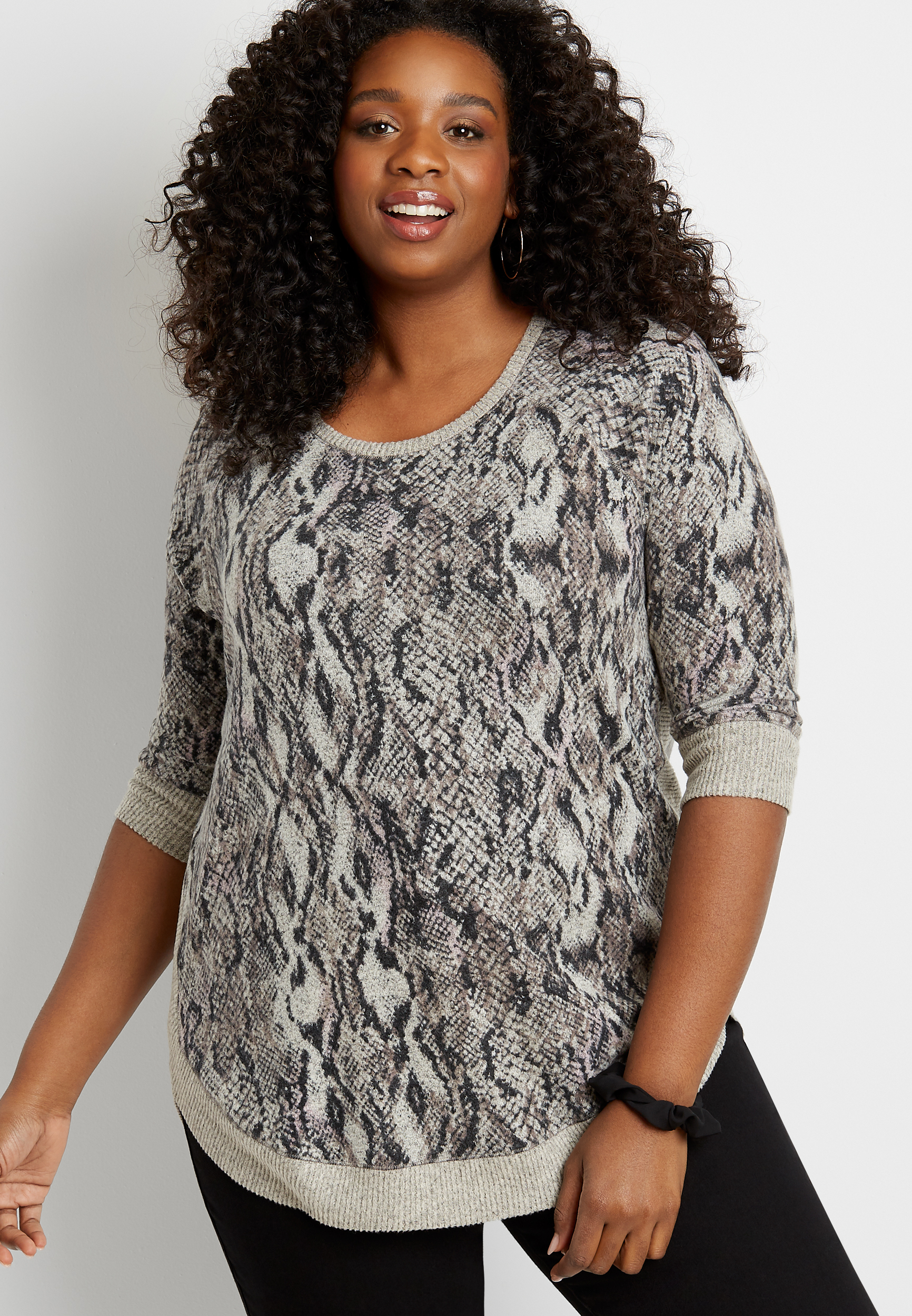 Plus Size Gray Snakeskin Round Hem Pullover | maurices