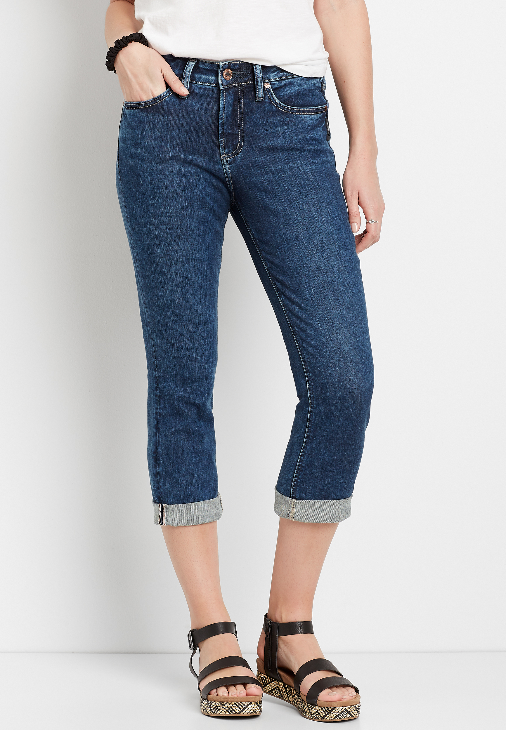 Silver Jeans Co.® Suki Dark Rolled Hem Capri | maurices