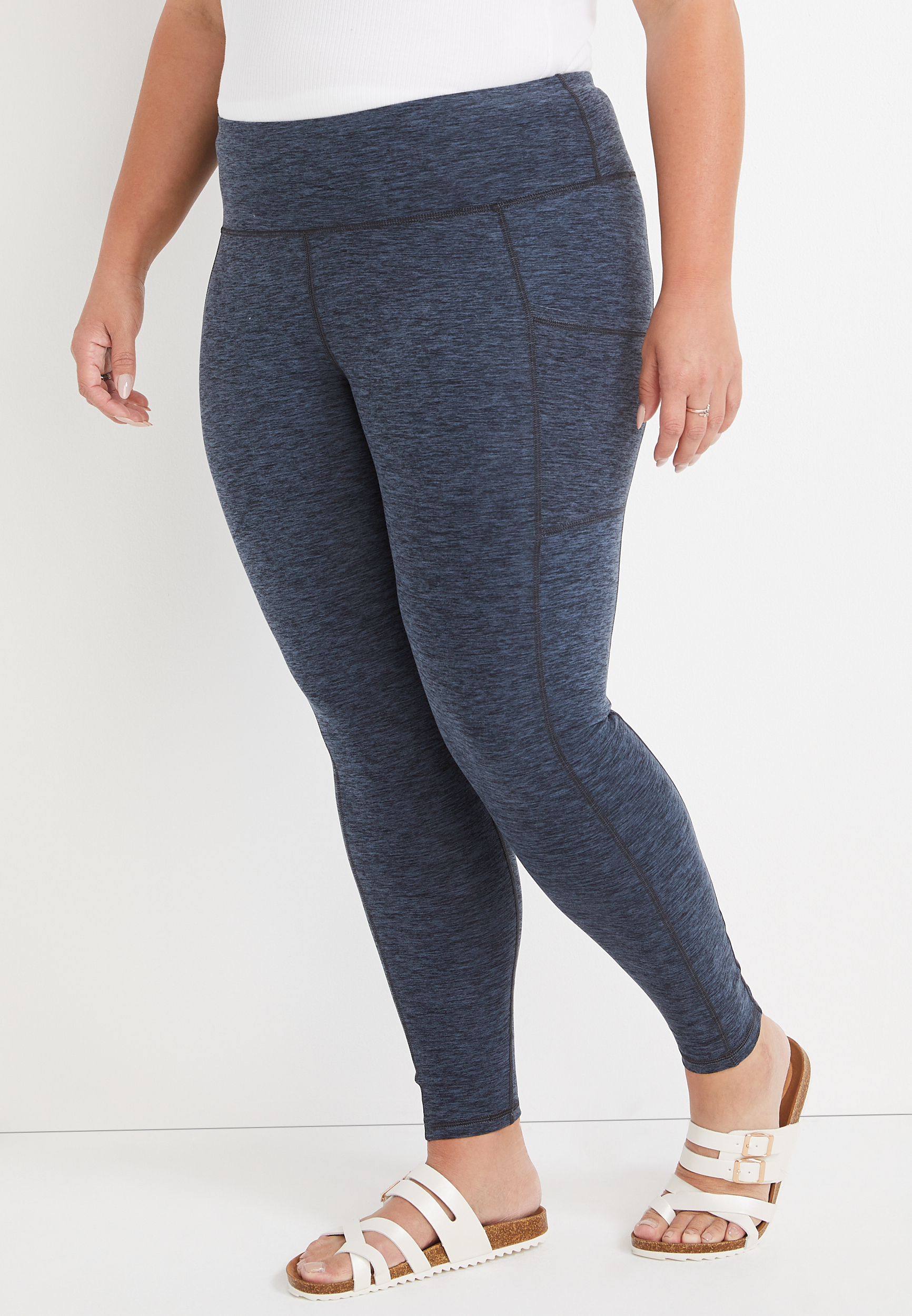 Plus Size Super High Rise Blue Pocket Luxe Legging | maurices