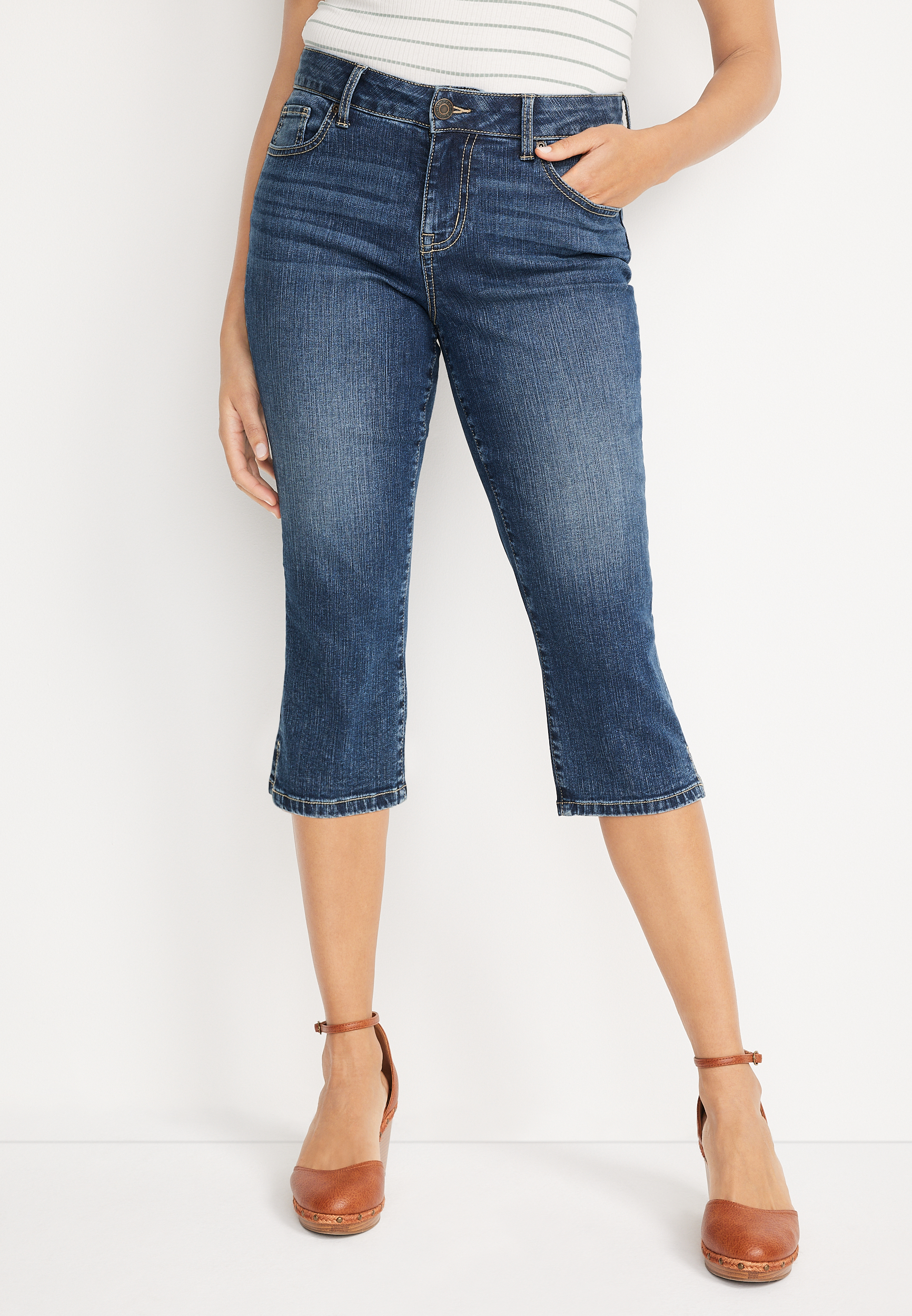m jeans by maurices™ Classic Mid Fit Mid Rise Capri | maurices