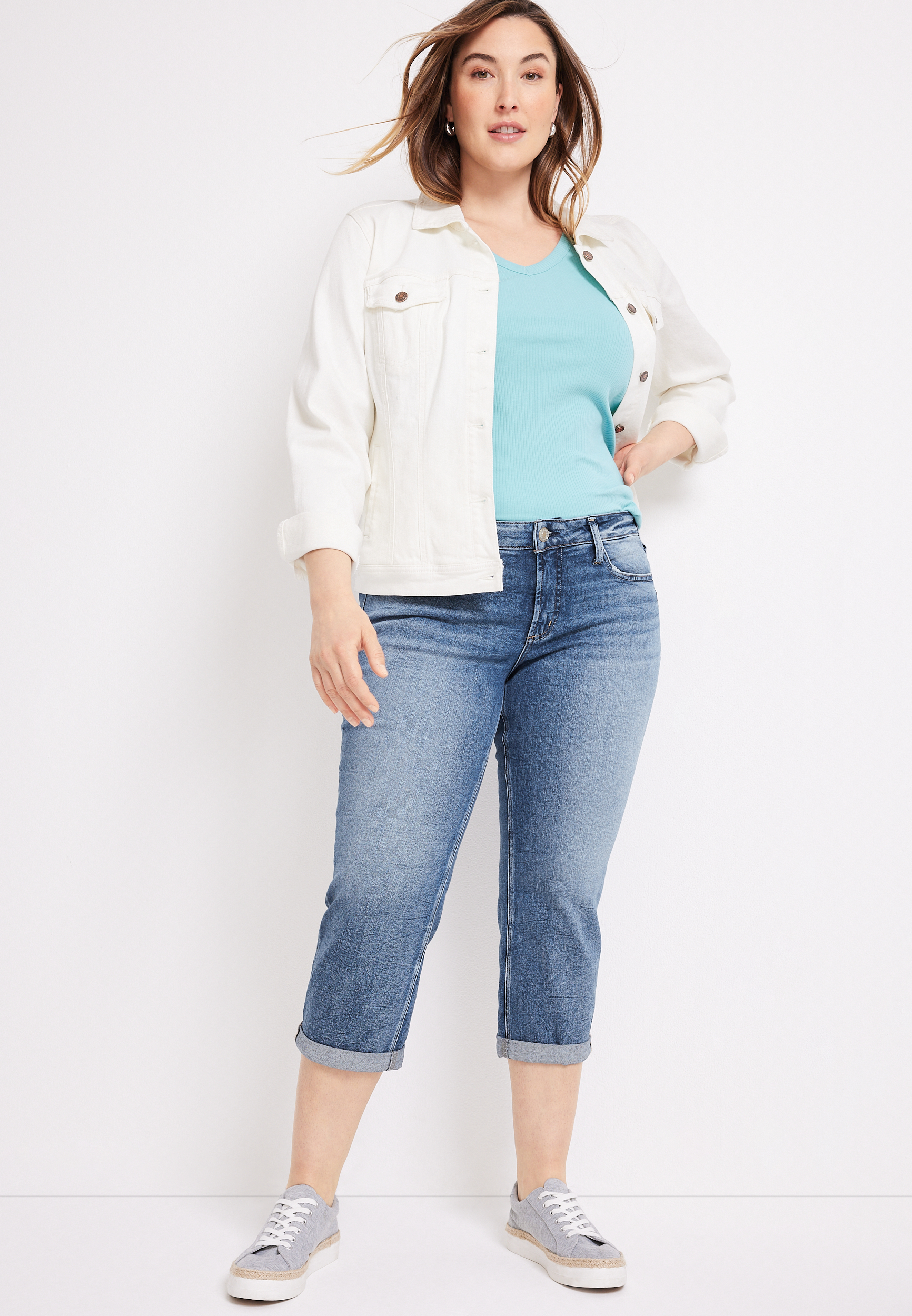 Plus Size Silver Jeans Co.® Britt Curvy Low Rise Capri | maurices