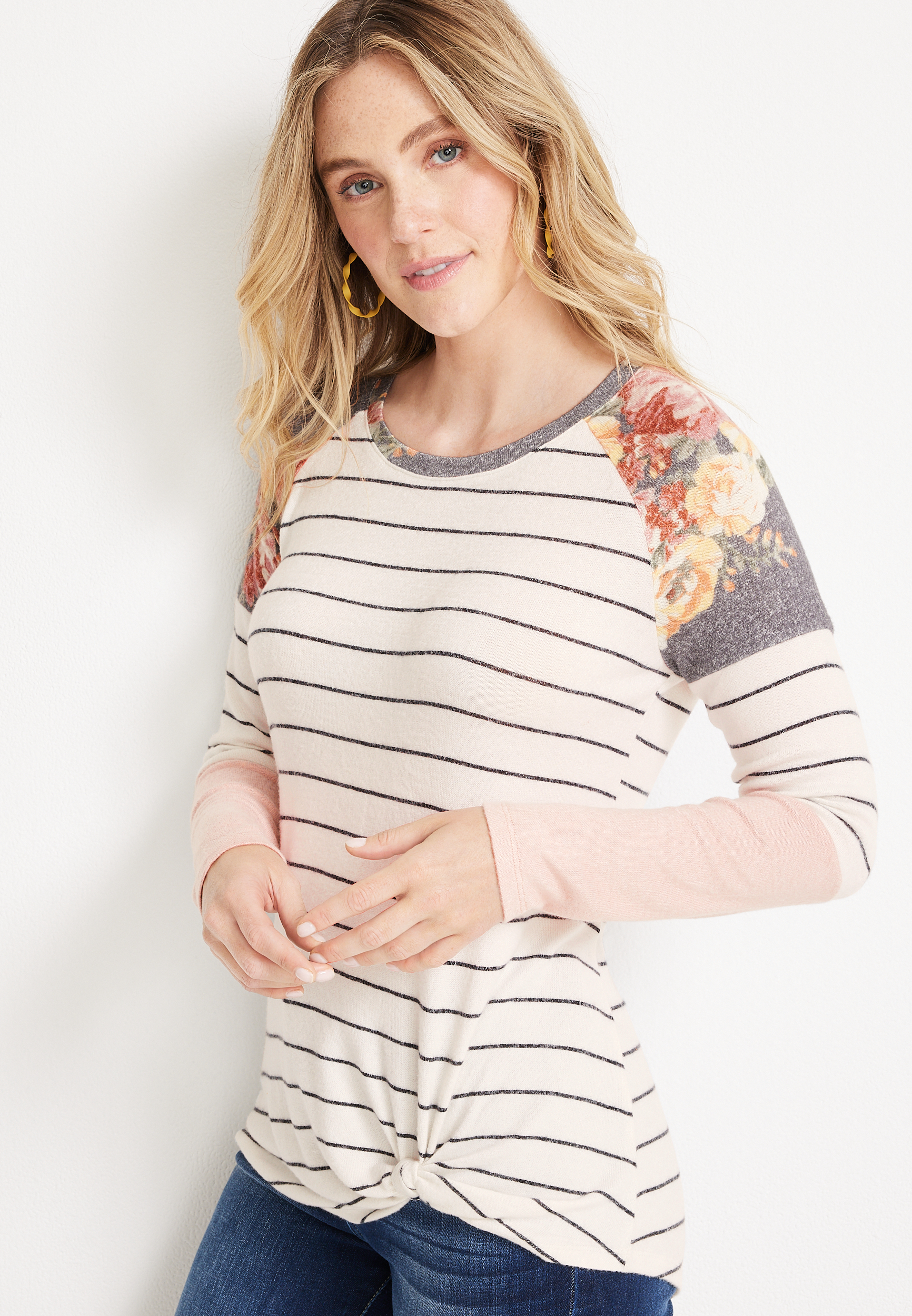 Colorblock Knot Hem Mixer Tee | maurices