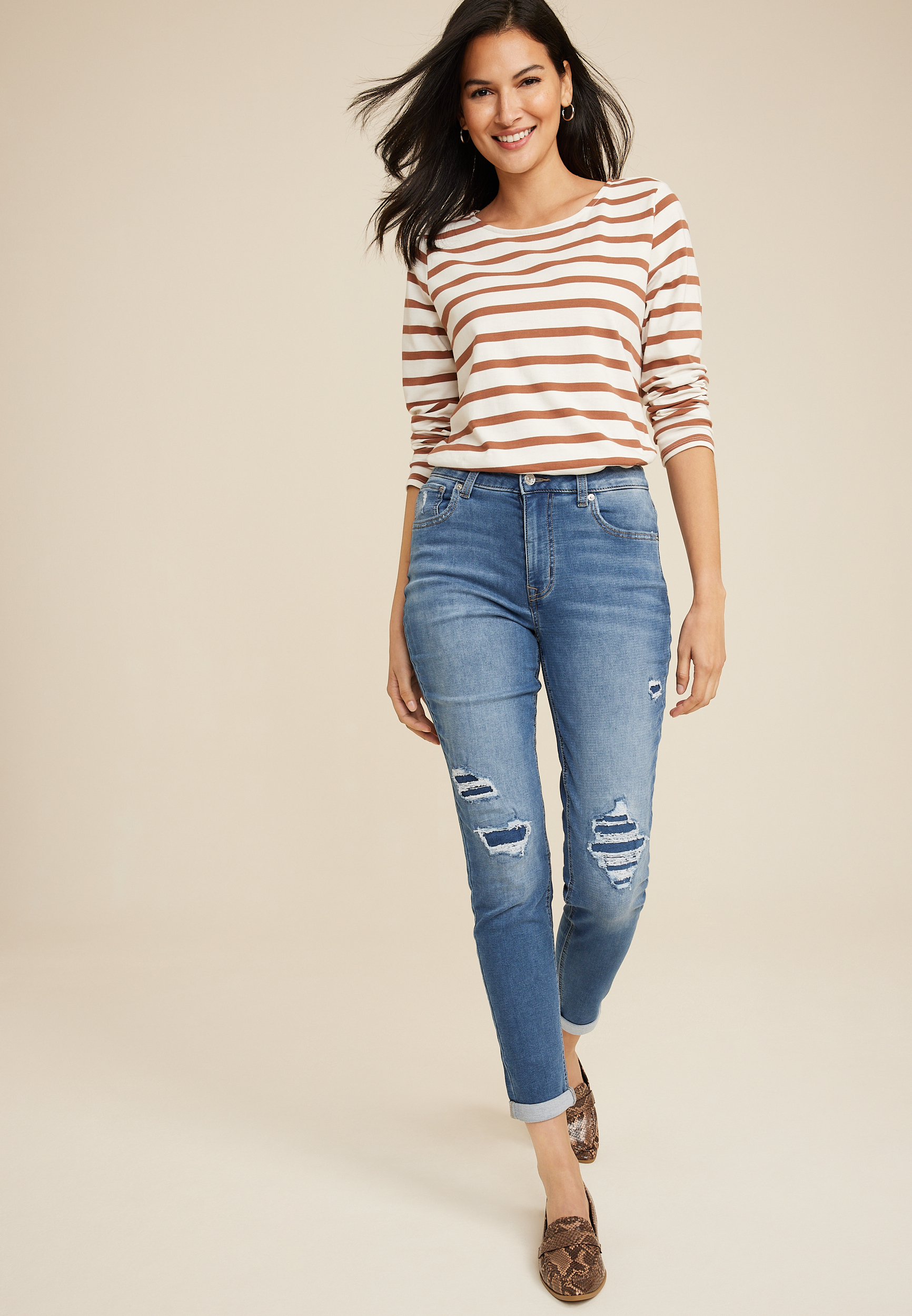 m jeans by maurices™ Supersoft 90s High Rise Taper Ankle Jean | maurices